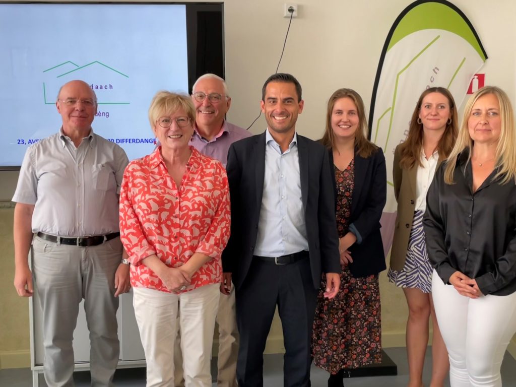 Visite du Ministre de la Famille, de l'Intégration et à la Grande ...